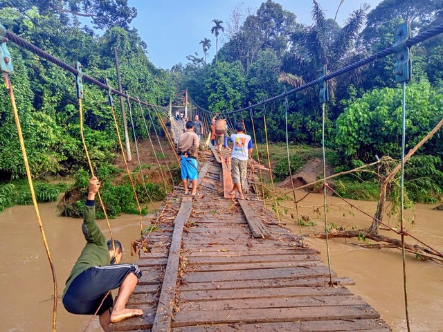 Sumsel Siaga Bencana Banjir dan Longsor | kumparan.com