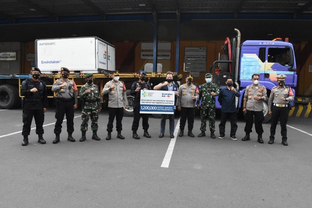 Bantuan 1 2 Juta Dosis Vaksin Astrazeneca Dari Australia Tiba Di