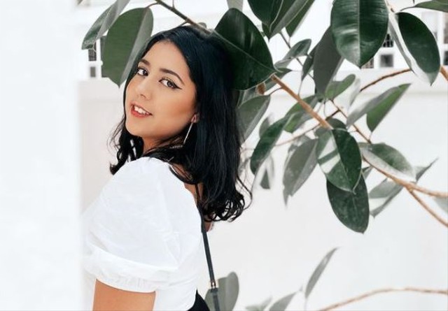 Profil Nessie Judge, YouTuber yang Akrab dengan Konten Horor | kumparan.com