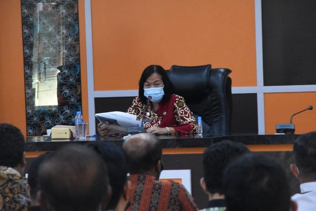 Pemasangan Geobag dan Geotube untuk Atasi Banjir Sintang Mulai ...