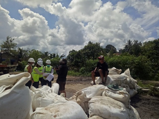 Pemasangan Geobag dan Geotube di Sintang untuk Cegah Banjir Lebih ...