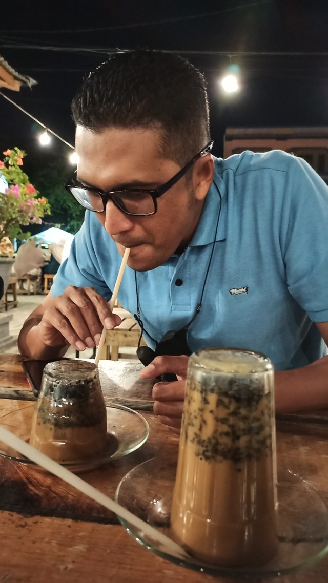 Kupi Khop Khas Aceh Barat Juara 3 Minuman Tradisional Terpopuler API ...