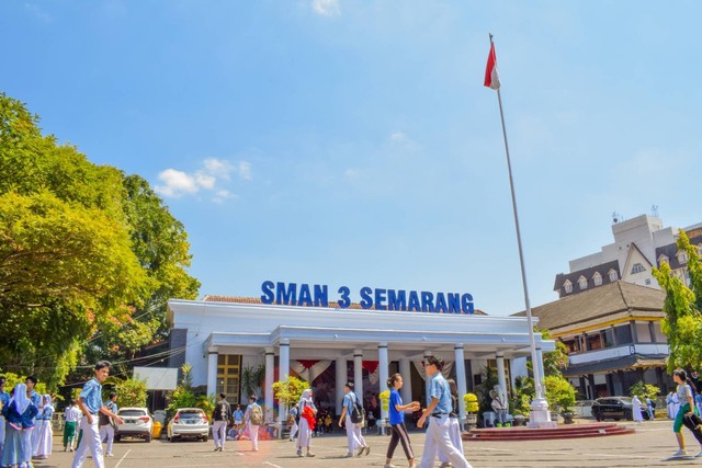 10 SMA Terbaik di Semarang Menurut Nilai UTBK 2021 | kumparan.com