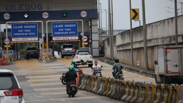 Daftar Denda Tilang Lengkap, Ini Rincian Biayanya | kumparan.com