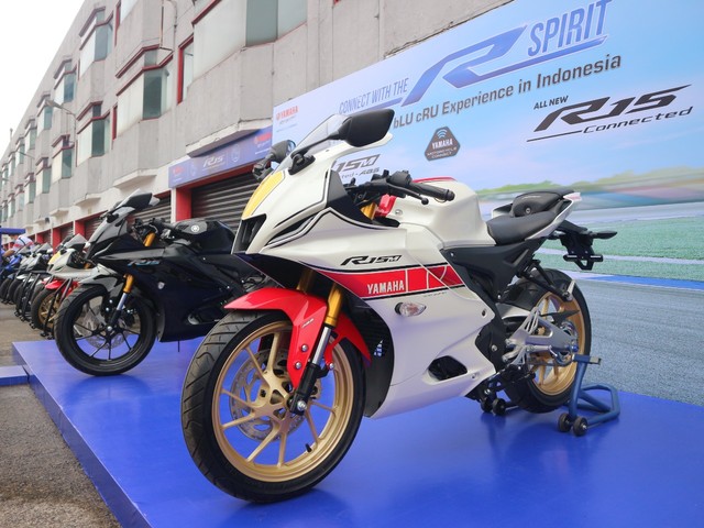 Yamaha R15M WGP 60th Anniversary Meluncur, Siap Diburu Kolektor ...