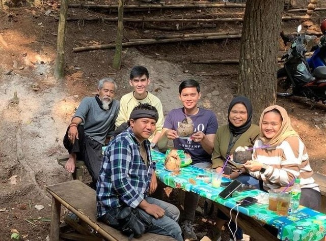 Apa yang Menarik dari Desa Wisata Ciburial? | kumparan.com