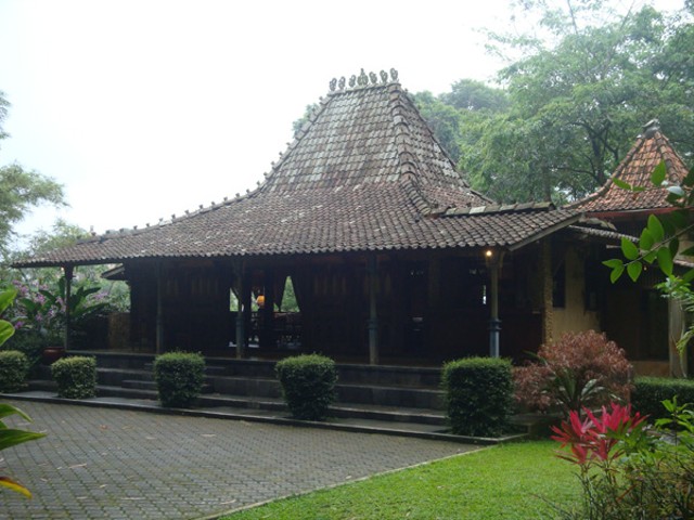 Mengenal Rumah Joglo, dari Asal Daerah hingga Jenis-jenisnya | kumparan.com