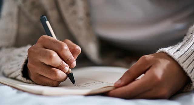 Pengertian Parikan dan Contohnya dalam Bahasa Jawa | kumparan.com
