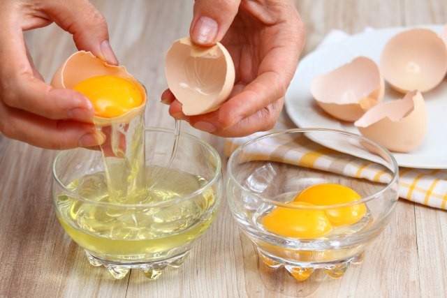 Kapan Bayi Boleh Makan Telur Ayam? | kumparan.com