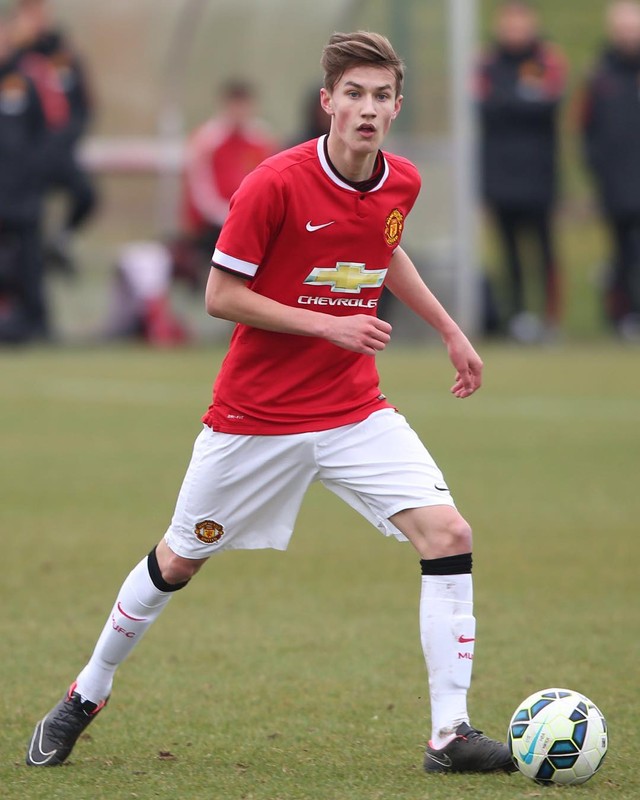 Kisah Callum Gribbin: Selevel Ryan Giggs di Akademi MU, Kini di Tim ...
