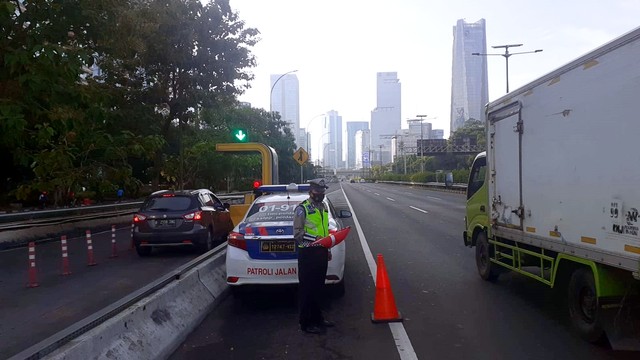 Jalan Tol di Jakarta Ramai Lancar Pagi Ini, Sempat Ada Kepadatan di ...