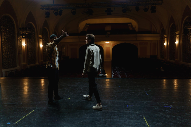 Latihan Improvisasi dalam Seni Teater Modern | kumparan.com