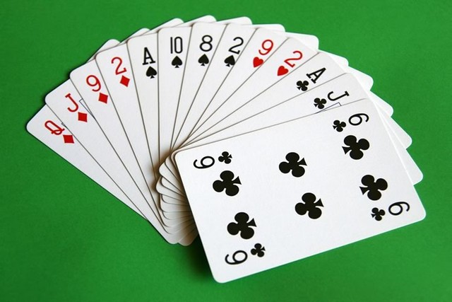 Jumlah Kartu Bridge dan Role Permainannya | kumparan.com