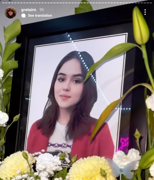 Bikin Haru, Greta Iren Rutin Ganti Bunga di Kamar Laura Anna Setiap ...