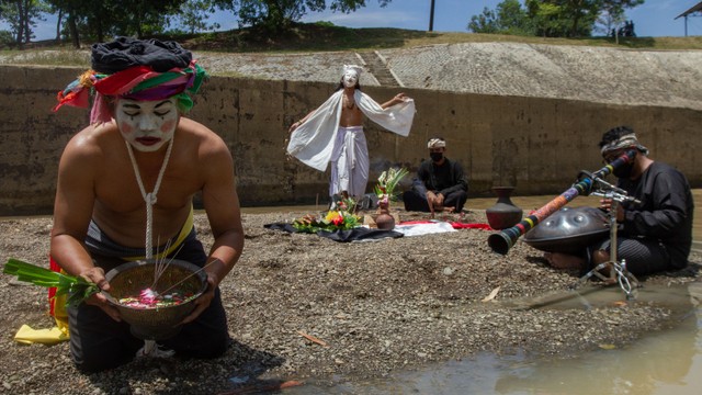 Macam-Macam Adat Istiadat Jawa Tengah dan Tata Cara Pelaksanaannya ...