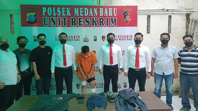 Rampas Tas Emak-emak hingga Tersungkur, Perampok di Medan Ditembak ...
