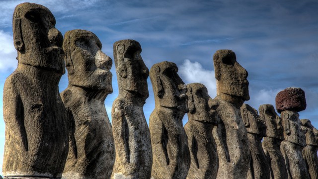 Moai, Patung Raksasa Misterius Khas Pulau Paskah | kumparan.com