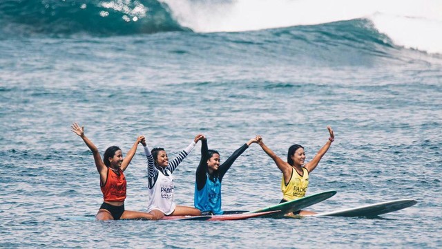 Pantai Batu Karas di Pangandaran Potensial Cetak Atlet Surfing ...