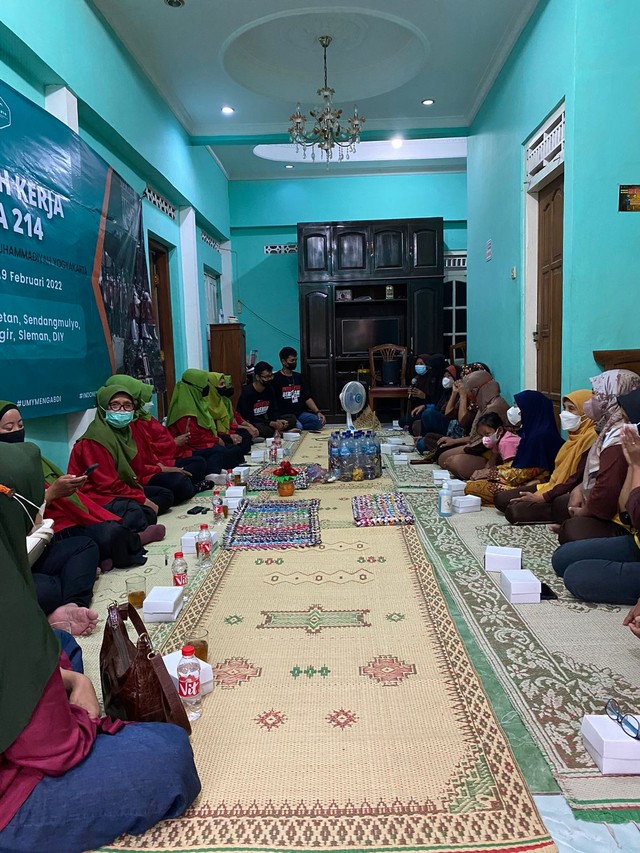 Upgrade Sedekah Sampah Jadi Bank Sampah Kkn 214 Umy Awali Dengan