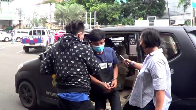 Tampang Pembunuh Bayaran yang Habisi Pria di Ulujami | kumparan.com Tampang Pembunuh Bayaran yang Habisi Pria di Ulujami | kumparan.com