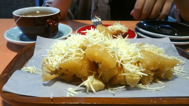 Resep Singkong Keju Crispy, Pakai Baking Soda Biar Makin Crunchy | kumparan.com