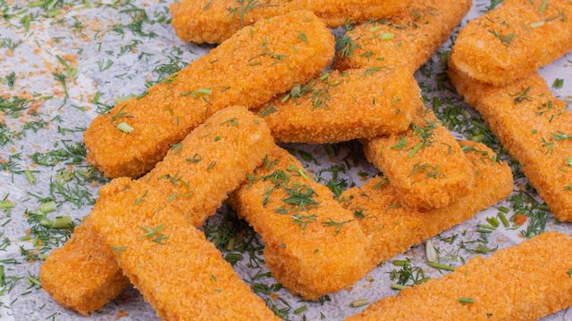 Resep Stik Ikan untuk MPASI Bayi 8 Bulan ke Atas | kumparan.com