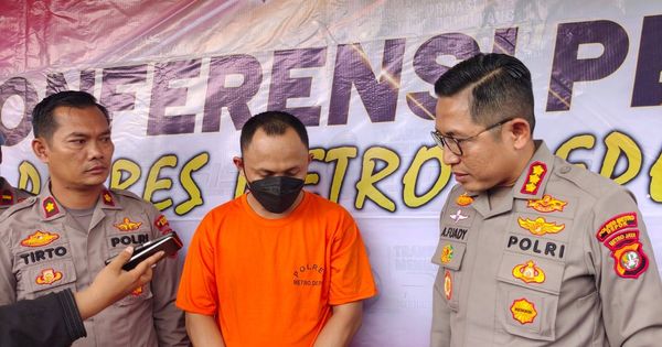 Dosen UI Ditendang: Berita Dosen UI Ditendang Terbaru dan Terupdate ...