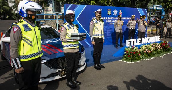 ETLE mobile: Berita ETLE mobile Terbaru dan Terupdate - kumparan