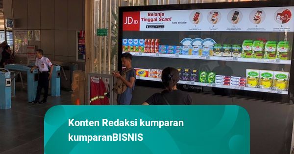 Belanja di Stasiun Ini Tidak Perlu Bayar Tunai, Cukup Scan QR Code ...