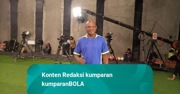 Wawancara Khusus Alexander Pulalo: Masa Jaya Arema hingga Cerita Kocak ...