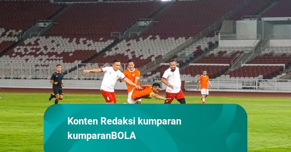 Foto: Momen Selebritis FC Tundukkan Tim PSSI All Star di SUGBK ...