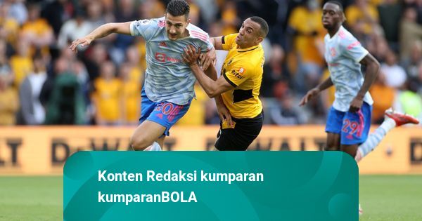 Kisah Diogo Dalot, Belikan Klub Masa Kecilnya Bus dari Gaji Pertama di ...