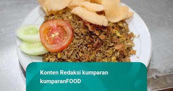 Nasi Goreng Kebuli Apjay Pak Ivan, Nasgor Legendaris Berusia 18 Tahun ...