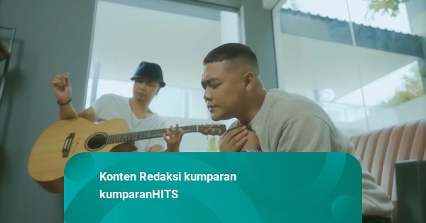 Adityo Prakoso Rilis Versi Akustik Single Dia atau Kamu Bersama Adit ...