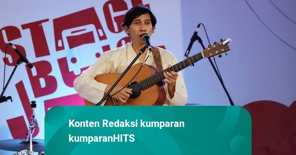 Foto: Ananda Badudu Tampil dengan Konsep Akustik di BNI Java Jazz 2024 ...