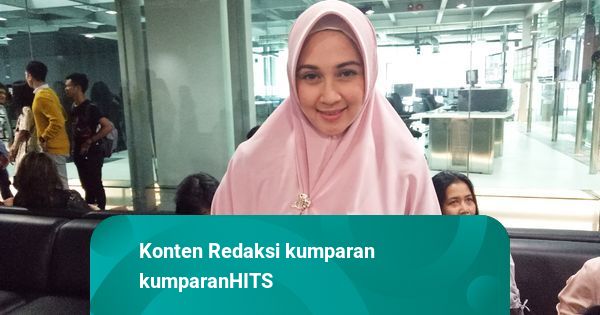 Rumah Tangga Dina Lorenza dan Ghatan Saleh Hilabi Retak? | kumparan.com