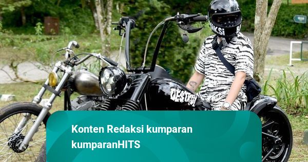 5 Potret Keren Desta Saat Berkendara, dari Naik Sepeda BMX hingga Motor ...