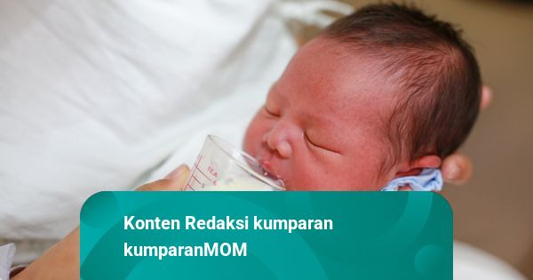 Tips Memberikan ASI Perah yang Benar untuk Bayi | kumparan.com