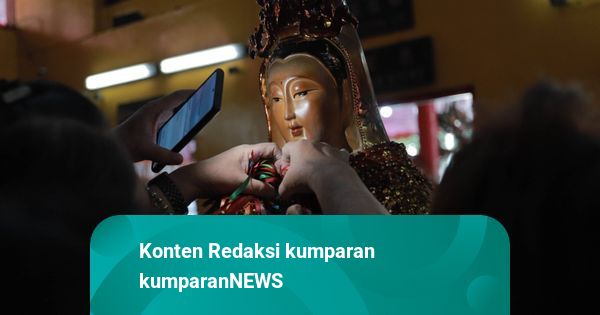 Foto: Ritual Mandi Rupang di Wihara Amurva Bhumi Jelang Imlek ...