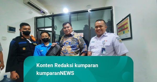 Kisah Sudaryanto: Petugas Kebersihan Stasiun Kembalikan Temuan Uang Rp ...