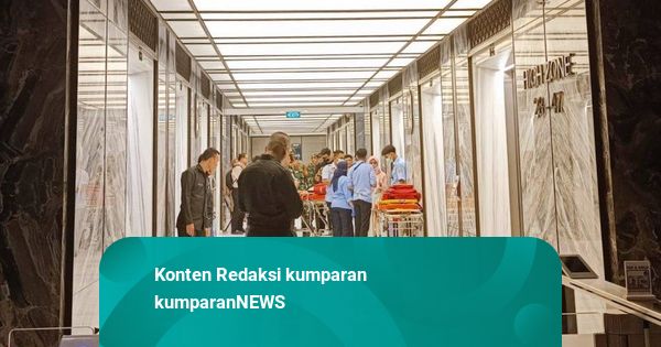 Lift Macet di Pakuwon Tower: Tiba-tiba Eror dan Berhenti | kumparan.com