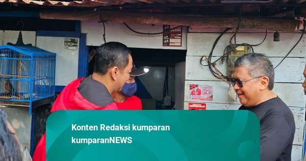 PDIP Senam hingga Pasang Stiker Ganjar di Rumah Warga Kawasan Senen ...