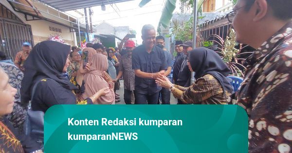 Masa Tenang Pemilu, Ganjar Melayat Seniman Blacius Subono | kumparan.com
