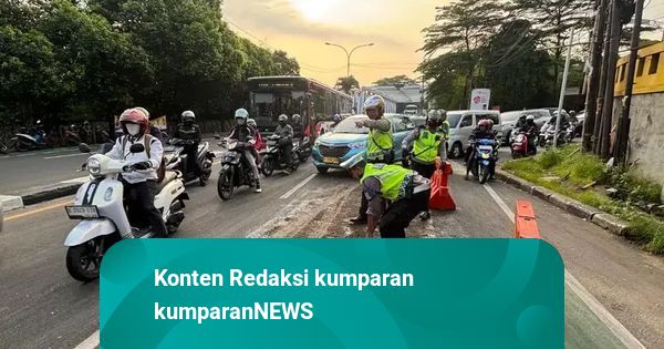 Penampakan Jalan Juanda Depok Macet Parah karena Tumpahan Oli ...