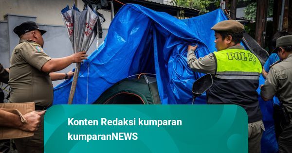 Foto: Akhirnya Tenda Pengungsi WNA di Depan UNHCR Setiabudi Kuningan ...