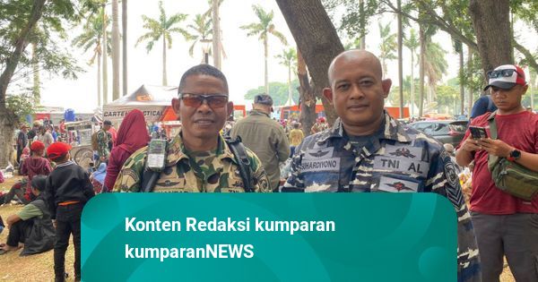 Suhardiyono, Penerjun Payung Pembawa Bendera di HUT TNI dengan 1.748 ...