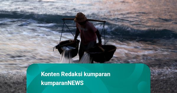 Esai Foto: Mengecap Gurihnya Garam Khas Pantai Kusamba Bali | kumparan.com