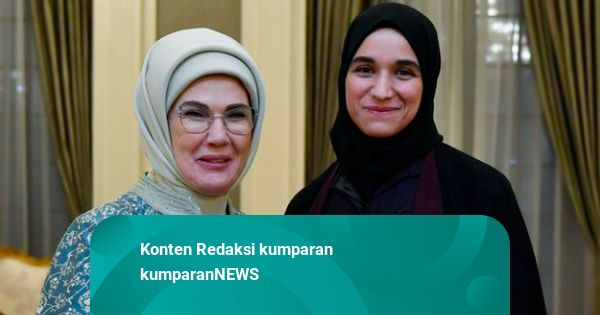Ibu Negara Suriah Muncul dalam Foto Resmi untuk Pertama Kali | kumparan.com