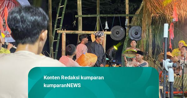 Kisah Mbah Tohan: Maestro dan Pelestari Kesenian Banyuwangi 'Angklung ...