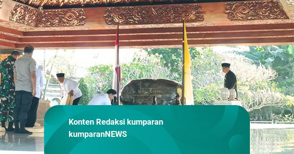 Gibran Ungkap Alasan Ziarah ke Makam Bung Karno Saat ke Blitar ...